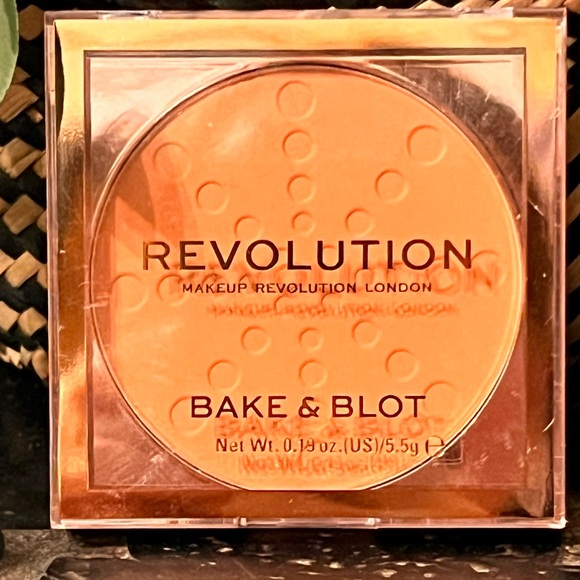 Revolution | Makeup | Revolution Bake Blot Peach | Poshmark